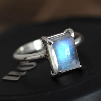 Handmade Square Shape Nature Moonstone Silver Ring on Luulla